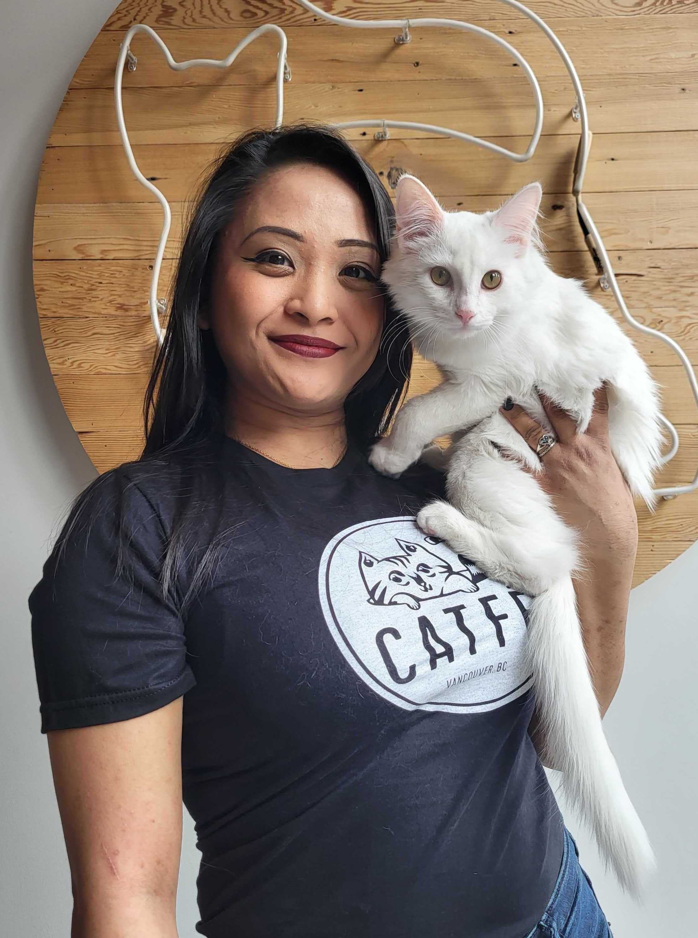 Catfé Logo T-shirt - Black | CATFÉ